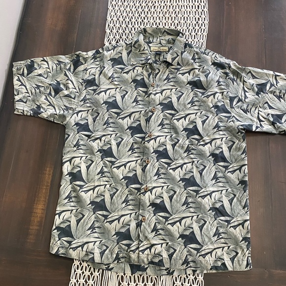 Tommy Bahama | Shirts | Tony Bahamas Silk Tropical Short Sleeve Button Up Shirt | Poshmark